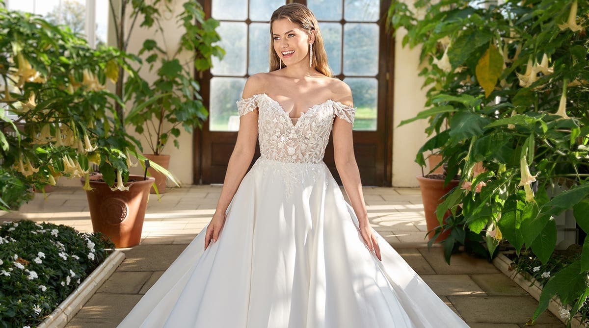 The ultimate classic wedding dress… - BLOG | IE