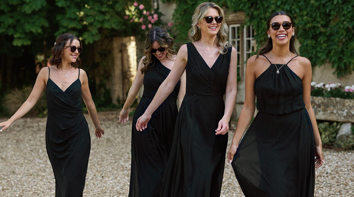 How to choose the perfect ‘Bride Tribe’ - BLOG | IE
